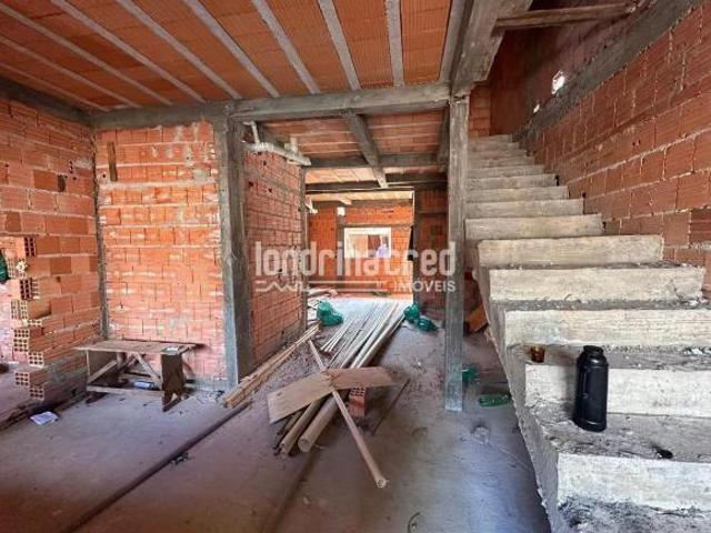 Casa em Industrial, Londrina/PR de 160m² 3 quartos à venda por R$ 850.000,00