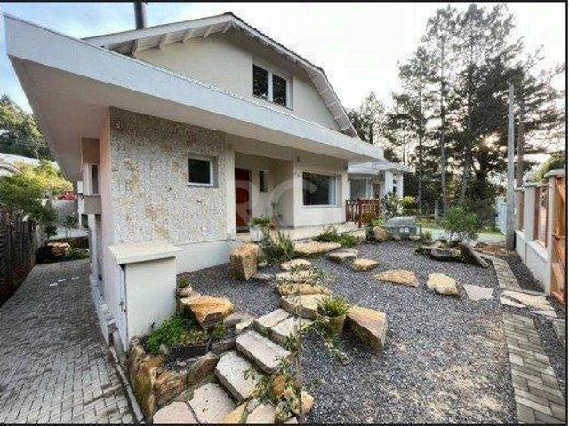 Casa em Ipê Amarelo