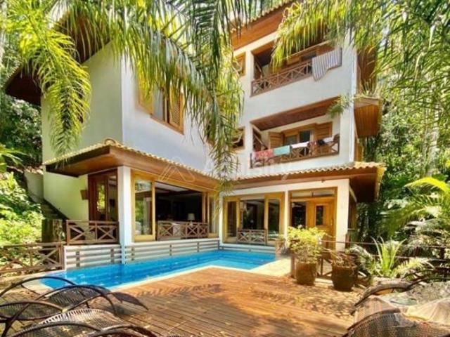 Casa em Iporanga Guarujá