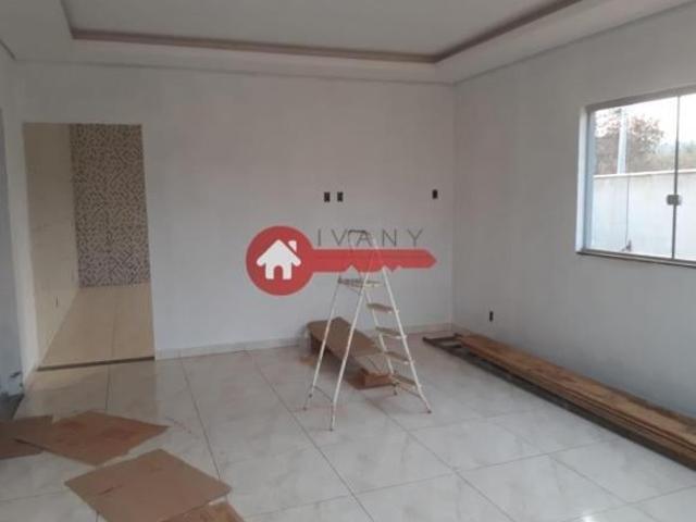 Casa em Juatuba, bairro Satélite, com excelente localização, próxima à Barraginha