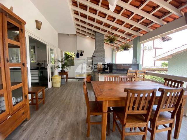 Casa em Juquehy para locação anual a 50m da praia de Juquehy