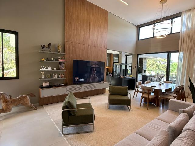 Casa em, Jaboticatubas/MG de 380m² 4 quartos à venda por R$ 3.499.900,00