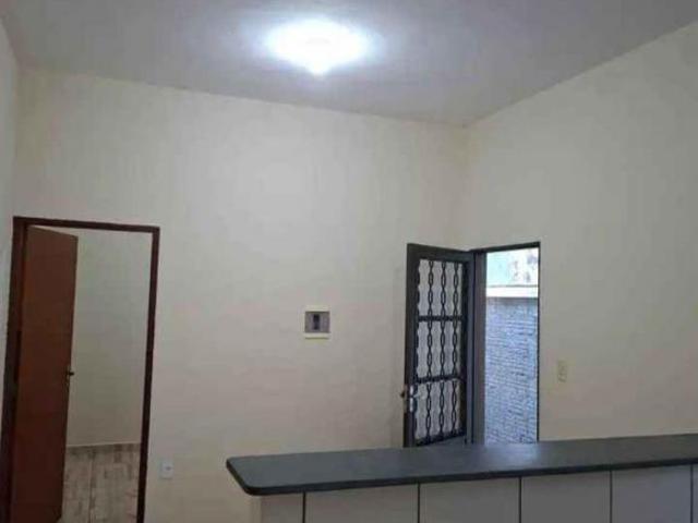 CASA EM JAGUARIBE