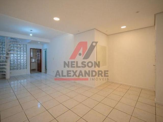 Casa em Jaguaribe, Osasco/SP de 250m² 4 quartos à venda por R$ 685.000,00