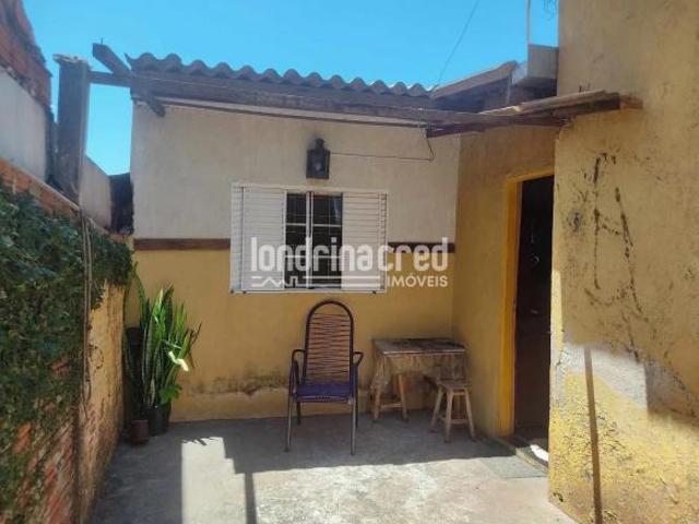 Casa em Jardim Tókio, Londrina/PR de 271m² 5 quartos à venda por R$ 220.000,00