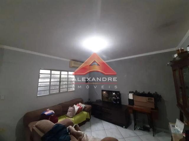 Casa em Jardim Torrão de Ouro, São José dos Campos/SP de 80m² 2 quartos à venda por R$ 365.900,00