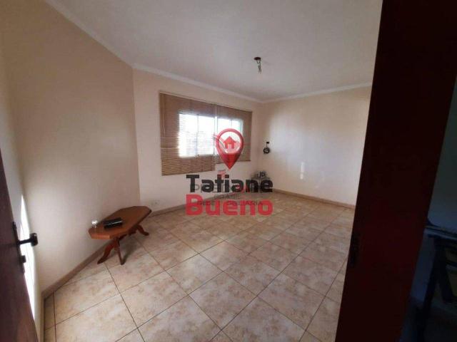 Casa em Jardim Uirá, São José dos Campos/SP de 223m² 3 quartos à venda por R$ 499.900,00