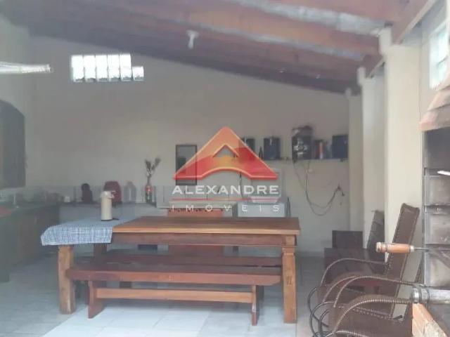 Casa em Jardim Valparaíba, São José dos Campos/SP de 180m² 4 quartos à venda por R$ 701.900,00