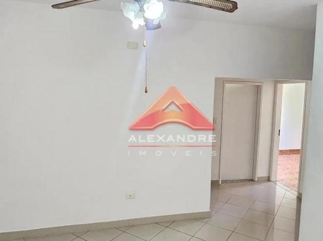 Casa em Jardim Valparaíba, São José dos Campos/SP de 211m² 3 quartos à venda por R$ 600.000,00