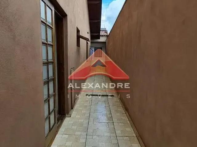Casa em Jardim Valparaíba, São José dos Campos/SP de 252m² 3 quartos à venda por R$ 699.900,00