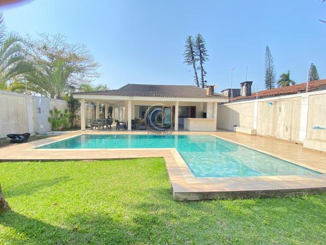 Casa em Jardim Virgínia, Guarujá/SP de 500m² 3 quartos à venda por R$ 879.900,00