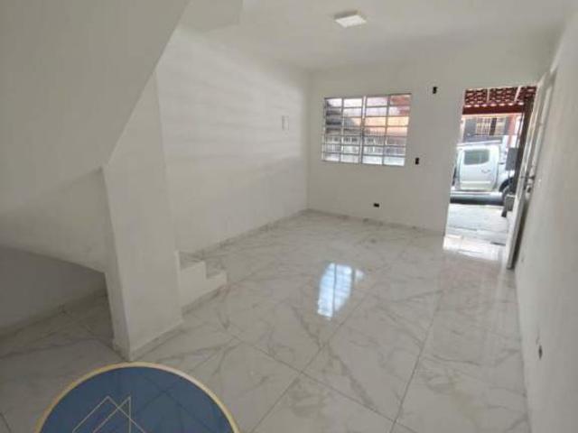 Casa em Jardim Adriana, Guarulhos/SP de 0m² 2 quartos à venda por R$ 399.000,00