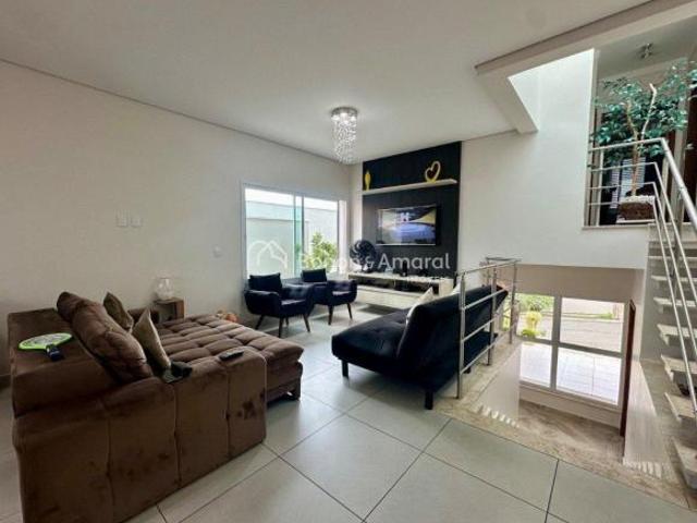 Casa em Jardim Alto da Colina, Valinhos/SP de 222m² 3 quartos à venda por R$ 1.850.000,00