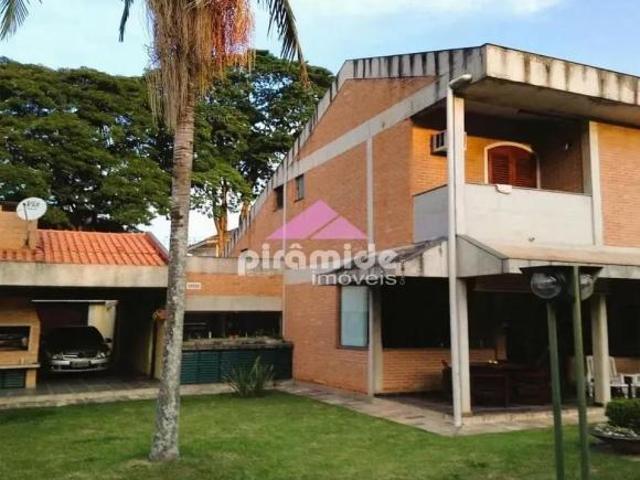 Casa em Jardim América, Jacareí/SP de 350m² 3 quartos à venda por R$ 2.000.000,00