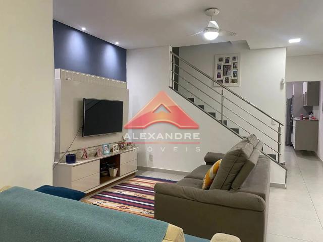 Casa em Jardim América, São José dos Campos/SP de 185m² 3 quartos à venda por R$ 749.900,00