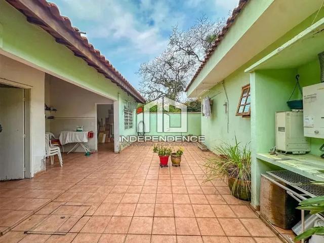 Casa em Jardim América, São José dos Campos/SP de 218m² 3 quartos à venda por R$ 869.000,00