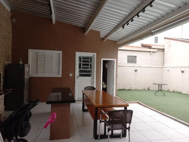 Casa em Jardim América, São José dos Campos/SP de 236m² 3 quartos à venda por R$ 949.000,00