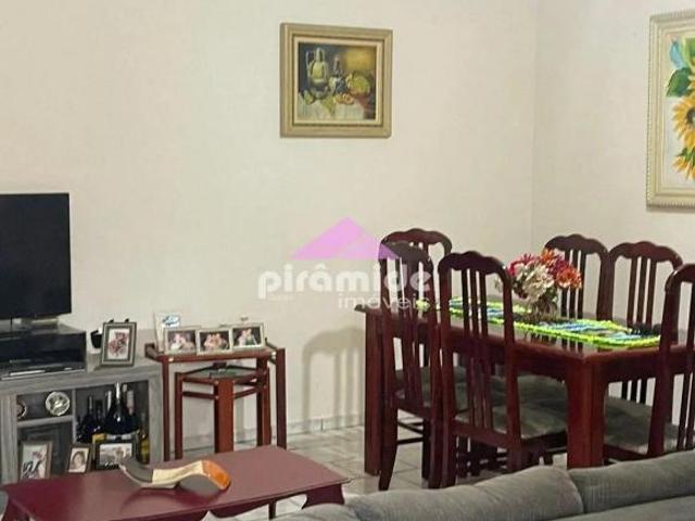 Casa em Jardim América, São José dos Campos/SP de 350m² 4 quartos à venda por R$ 850.000,00
