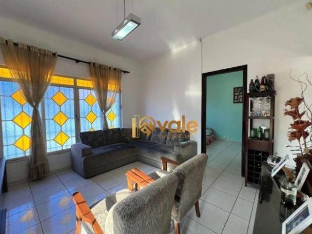 Casa em Jardim Bela Vista, Jacareí/SP de 237m² 3 quartos à venda por R$ 480.000,00