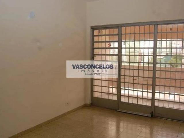 Casa em Jardim Bela Vista, São José dos Campos/SP de 194m² 3 quartos à venda por R$ 770.000,00