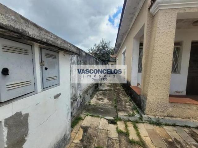 Casa em Jardim Bela Vista, São José dos Campos/SP de 210m² 4 quartos à venda por R$ 900.000,00