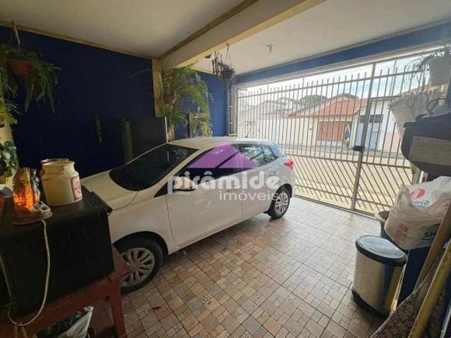 Casa em Jardim Bela Vista, São José dos Campos/SP de 224m² 3 quartos à venda por R$ 650.000,00