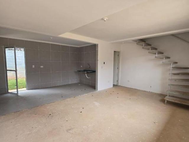 Casa em Jardim Belizário, Cotia/SP de 50m² 3 quartos à venda por R$ 600.000,00