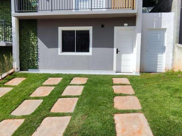 Casa em Jardim Belizário, Cotia/SP de 50m² 3 quartos à venda por R$ 670.000,00
