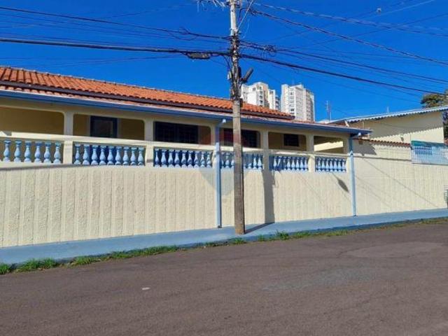 Casa em Jardim Bom Pastor, Botucatu/SP de 226m² 3 quartos à venda por R$ 590.000,00