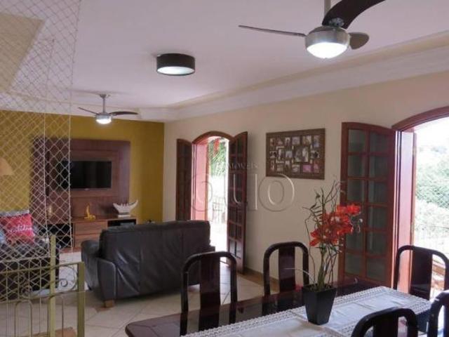 Casa em Jardim Brasília, Piracicaba/SP de 217m² 3 quartos à venda por R$ 930.000,00