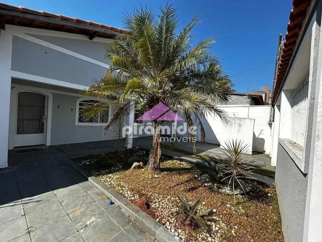 Casa em Jardim Britânia, Caraguatatuba/SP de 208m² 4 quartos à venda por R$ 649.000,00