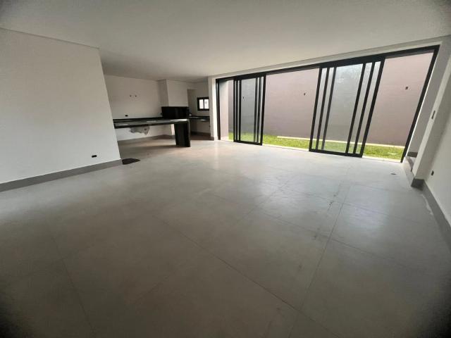 Casa em Jardim Burle Marx, Londrina/PR de 200m² 3 quartos à venda por R$ 1.294.000,00