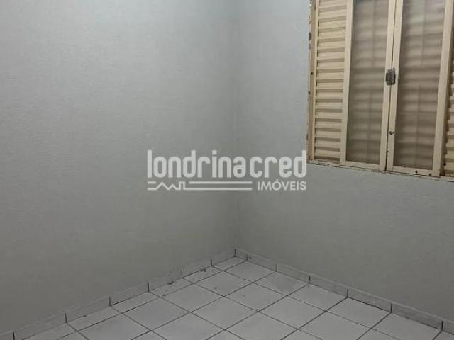 Casa em Jardim Campos Verdes, Londrina/PR de 140m² 2 quartos à venda por R$ 220.000,00