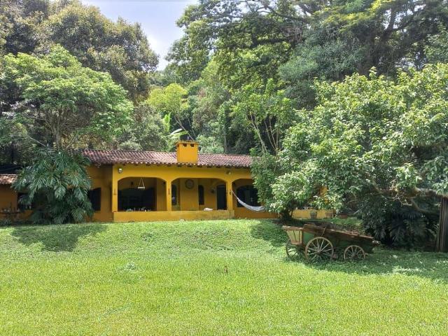 Casa em Jardim Caiapia, Cotia/SP de 900m² 7 quartos à venda por R$ 1.249.900,00