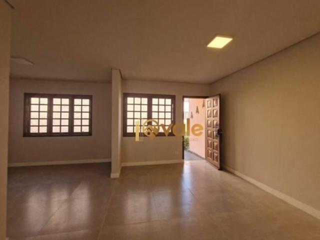Casa em Jardim Califórnia, Jacareí/SP de 150m² 3 quartos à venda por R$ 550.000,00