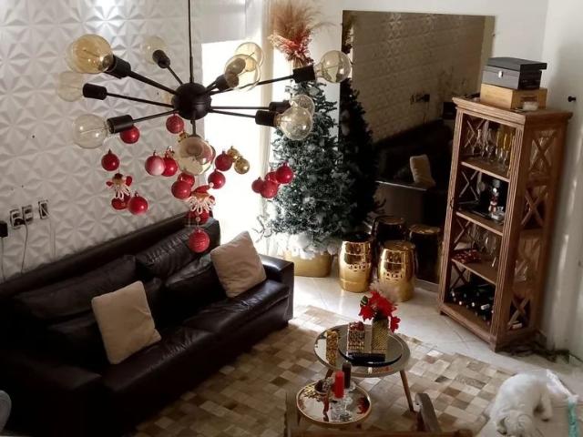 Casa em Jardim Califórnia, Sorocaba/SP de 221m² 3 quartos à venda por R$ 549.200,00