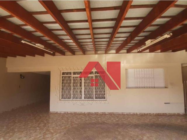 Casa em Jardim Centenário, Mogi Guaçu/SP de 239m² 3 quartos à venda por R$ 549.900,00