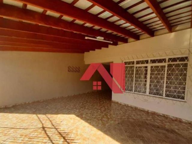 Casa em Jardim Centenário, Mogi Guaçu/SP de 239m² 3 quartos à venda por R$ 550.000,00