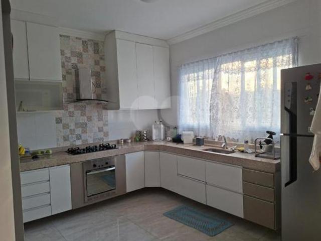 Casa em Jardim Celeste, Jundiaí/SP de 210m² 3 quartos à venda por R$ 2.200.000,00