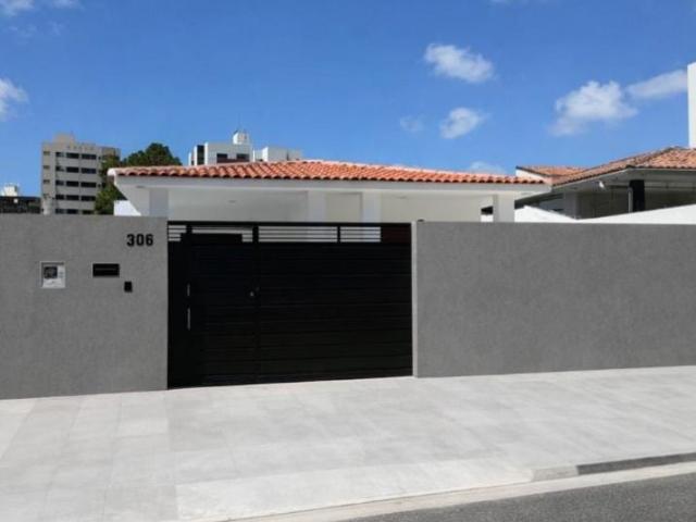 Casa em Jardim Cidade Universitária, João Pessoa/PB de 270m² 3 quartos à venda por R$ 889.000,00