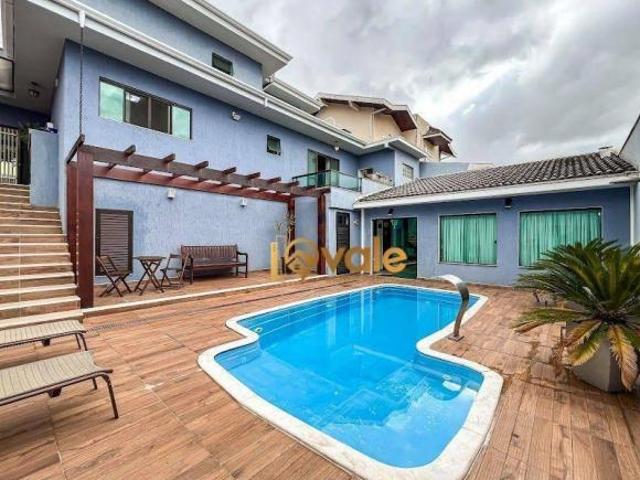 Casa em Jardim Coleginho, Jacareí/SP de 263m² 3 quartos à venda por R$ 1.390.000,00