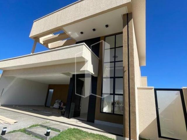 Casa em Jardim Cristal: 3 Suítes, 156m² por R$ 1.300.000