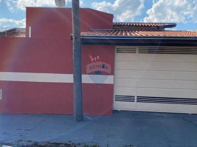 Casa em Jardim Cristina, Botucatu/SP de 180m² 3 quartos à venda por R$ 380.000,00