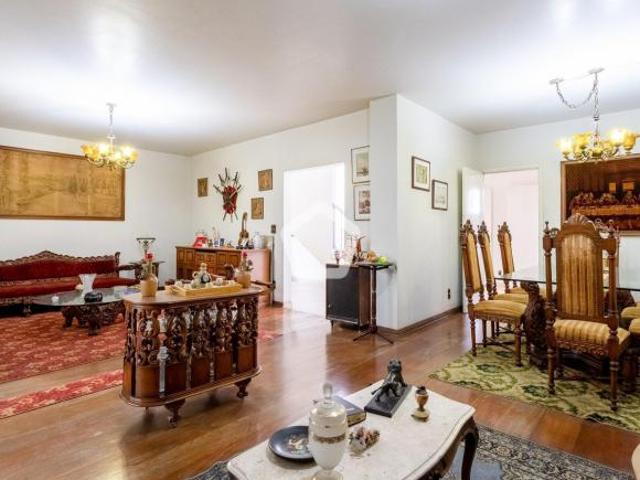 Casa em Jardim da Gloria