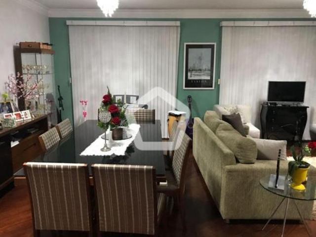 Casa em Jardim da Gloria