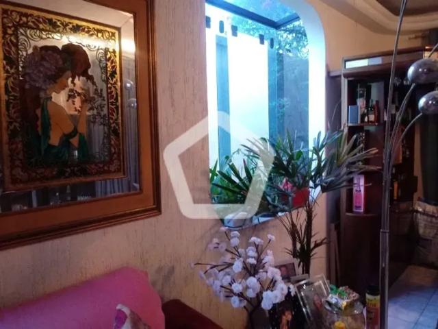 Casa em Jardim da Gloria