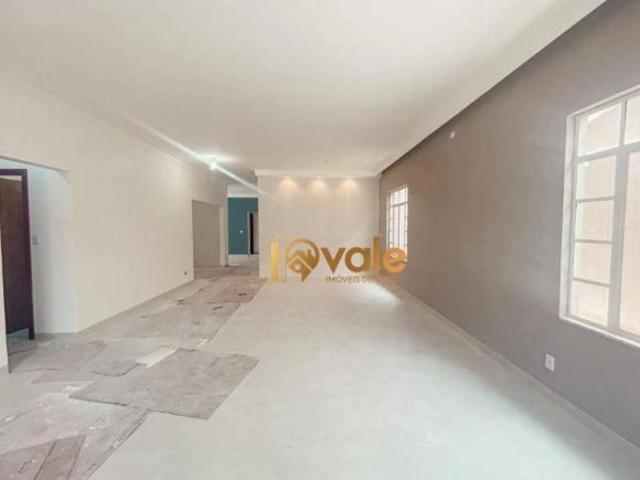 Casa em Jardim das Colinas, São José dos Campos/SP de 180m² 3 quartos à venda por R$ 3.000.000,00