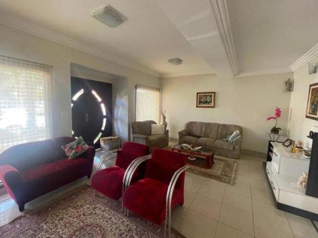 Casa em Jardim das Colinas, São José dos Campos/SP de 283m² 3 quartos à venda por R$ 2.500.000,00