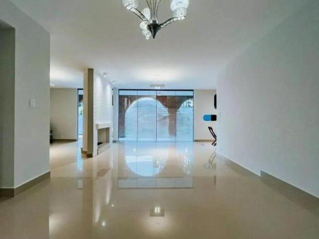 Casa em Jardim das Colinas, São José dos Campos/SP de 331m² 3 quartos à venda por R$ 3.000.000,00