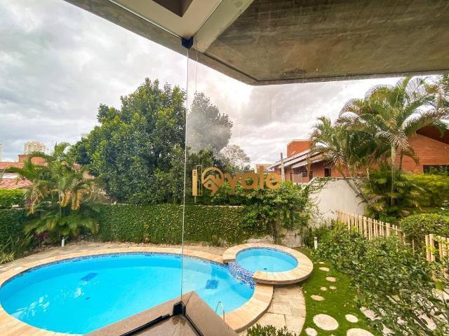 Casa em Jardim das Colinas, São José dos Campos/SP de 360m² 3 quartos à venda por R$ 3.299.900,00